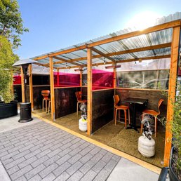 ROBIN - Updated October 2025 - 5159 Photos & 633 Reviews - 620 Gough St ...