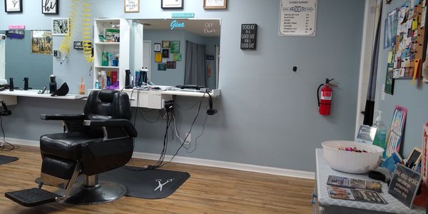LOOKIN SHARP FAMILY BARBERSHOP - Updated July 2025 - 32 Photos - 6565 ...