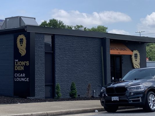 THE LION’S DEN RVA - Updated December 2025 - 60 Photos & 41 Reviews ...