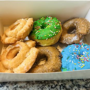 LOVE DONUTS AND SMOOTHIE - Updated January 2026 - 18 Photos & 16 ...