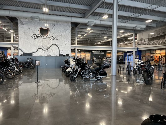 QUEEN CITY HARLEY-DAVIDSON - Updated January 2026 - 33 Photos & 26 ...
