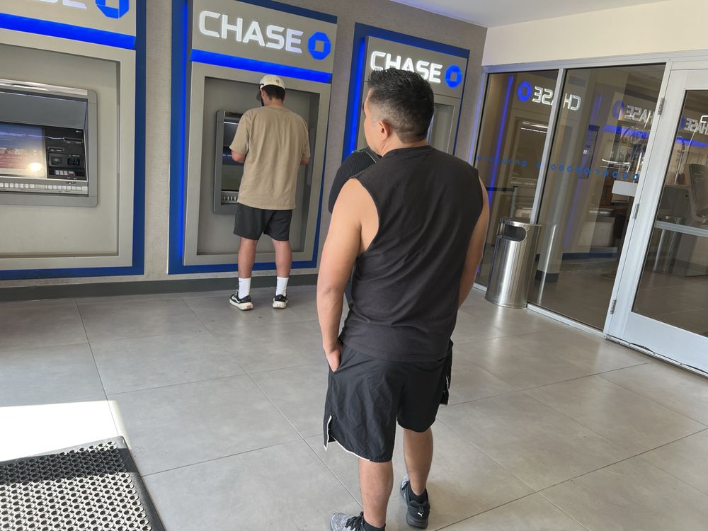 CHASE BANK - Updated November 2025 - 41 Reviews - 10355 Magnolia Ave ...