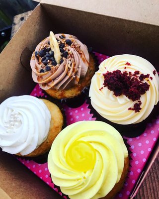 SMALLCAKES BATON ROUGE - 63 Photos & 37 Reviews - Cupcakes - 18135 E ...