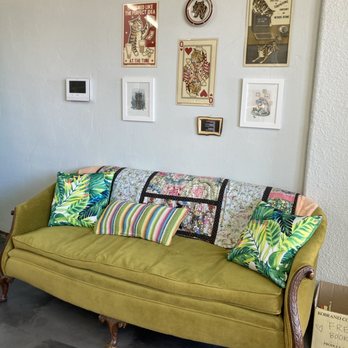 THE RADICAL CAT - Updated December 2025 - 52 Photos & 25 Reviews - 1500 ...