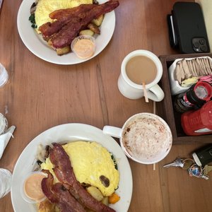 THE CUBBY HOLE - 227 Photos & 249 Reviews - 37 E Main St, Moorestown ...