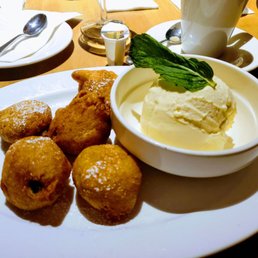 TABLE 51 - Updated January 2026 - 77 Photos & 30 Reviews - 5475 Rue des ...