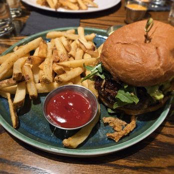 GRACKLE - Updated November 2024 - 39 Photos & 18 Reviews - 11852 Elm ...