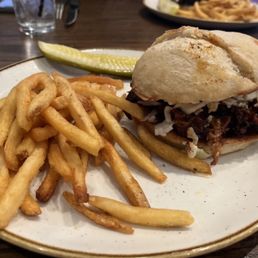 GUS’S BBQ - 984 Photos & 694 Reviews - 20179 W Rinaldi St, Porter Ranch ...