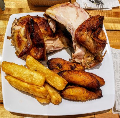 ALPACA PERUVIAN CHARCOAL CHICKEN - Updated December 2025 - 24 Photos ...