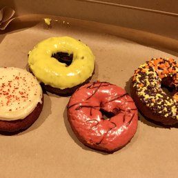 THE DONUTTERY - 4706 Photos & 4293 Reviews - Donuts - 17420 Beach Blvd ...