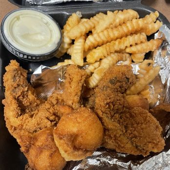 ATLANTA FISH HOUSE & GRILL - Updated July 2024 - 200 Photos & 184 ...