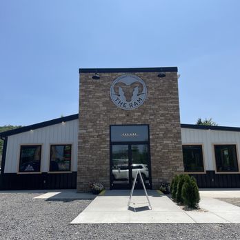 THE RAM - Updated September 2025 - 14 Photos - 1048 E Center St ...