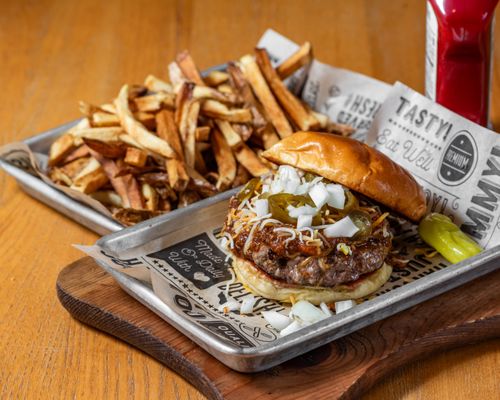 MULLIGANS GRILLE & TAVERN - Updated October 2025 - 83 Photos & 16 ...