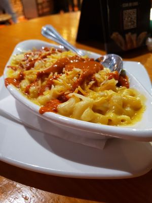 BOMBSHELLS RESTAURANT & BAR - Updated February 2025 - 266 Photos & 511 ...