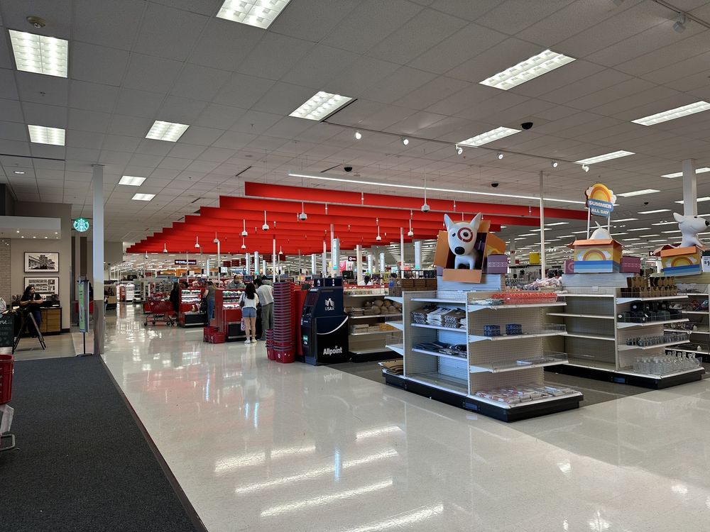 TARGET - Updated August 2025 - 610 Photos & 191 Reviews - 4601 2nd St ...