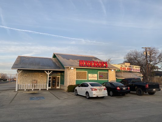 HENDERSON’S FAMILY RESTAURANT - 77 Photos & 82 Reviews - 415 E Ave A ...