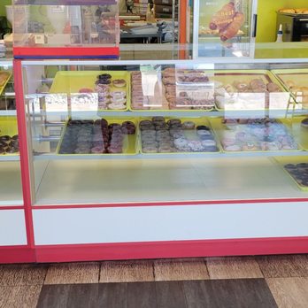 DONUT THERAPY - Updated December 2024 - 57 Photos & 49 Reviews - 7101 ...