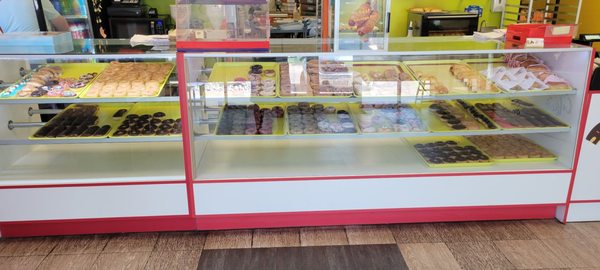 DONUT THERAPY - Updated May 2024 - 48 Photos & 47 Reviews - 7101 NW ...