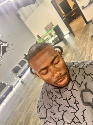 D’S CUTZ - Updated August 2025 - 63 Photos & 15 Reviews - 438 S Rock ...