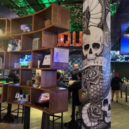 INK N IVY - Updated July 2025 - 608 Photos & 837 Reviews - 222 S Church ...