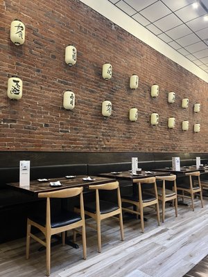 SUMO - Updated December 2025 - 124 Photos & 103 Reviews - 111 E Yakima ...