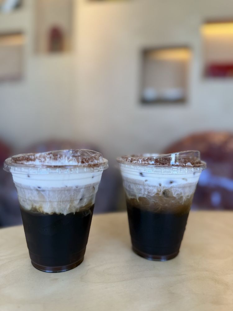 FLO COFFEE BAR - Updated October 2025 - 39 Photos & 19 Reviews - 805 ...