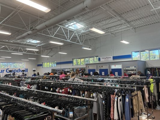 GOODWILL THRIFT STORE & DONATION CENTER - Updated December 2025 - 14 ...