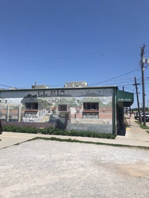 EL RIO VERDE - Updated April 2024 - 201 Photos & 288 Reviews - 38 N ...