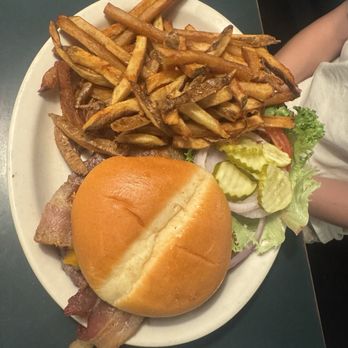 MECCA CAFE - Updated December 2025 - 605 Photos & 935 Reviews - 526 ...