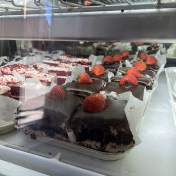 BOVA’S BAKERY - 1496 Photos & 1659 Reviews - 134 Salem St, Boston ...