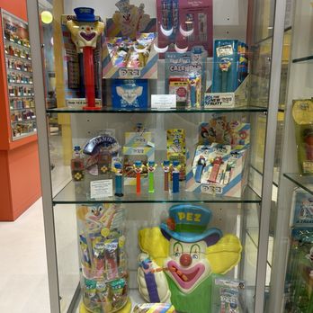PEZ VISITOR CENTER - Updated July 2025 - 805 Photos & 192 Reviews - 35 ...