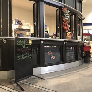 CLEOCATRA CAFE - Updated April 2025 - 13 Photos - 859 Portage Avenue ...