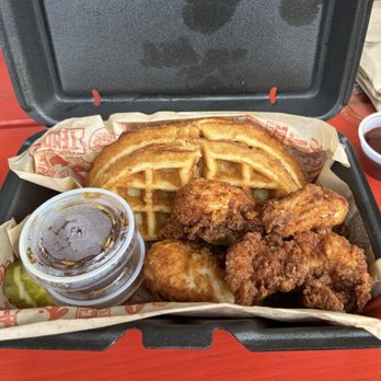 URBAN BIRD HOT CHICKEN - Updated September 2024 - 83 Photos & 74 ...