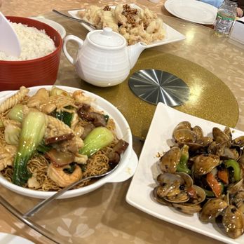 YUMMY GARDEN - Updated March 2025 - 163 Photos & 36 Reviews - 1306 ...