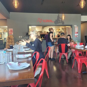 SQUARE PEG PIZZERIA - VERNON - Updated June 2024 - 67 Photos & 58 ...