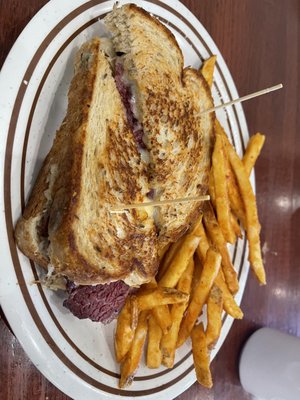 EARLY RISER DINER - Updated October 2025 - 86 Photos & 102 Reviews ...