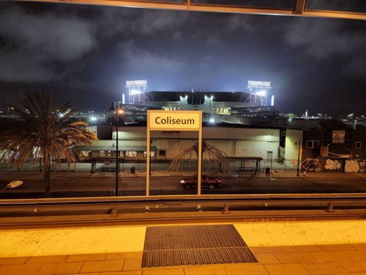 BART - COLISEUM STATION - 236 Photos & 153 Reviews - 700 73rd Ave ...
