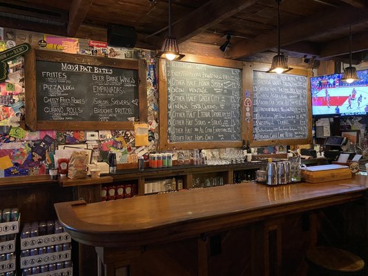 MOOR PAT - 138 Photos & 122 Reviews - 78 E Spring St, Williamsville ...