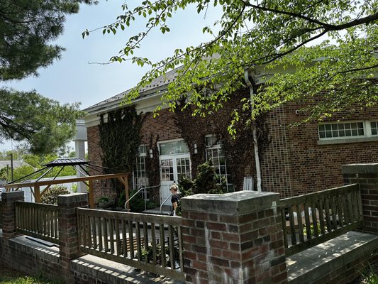 RIDGEWOOD PUBLIC LIBRARY - Updated December 2025 - 11 Reviews - 125 N ...