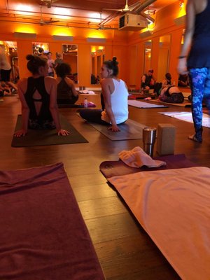RED HOT YOGA - 17 Photos & 137 Reviews - 3221-B Cains Hill Pl NW ...