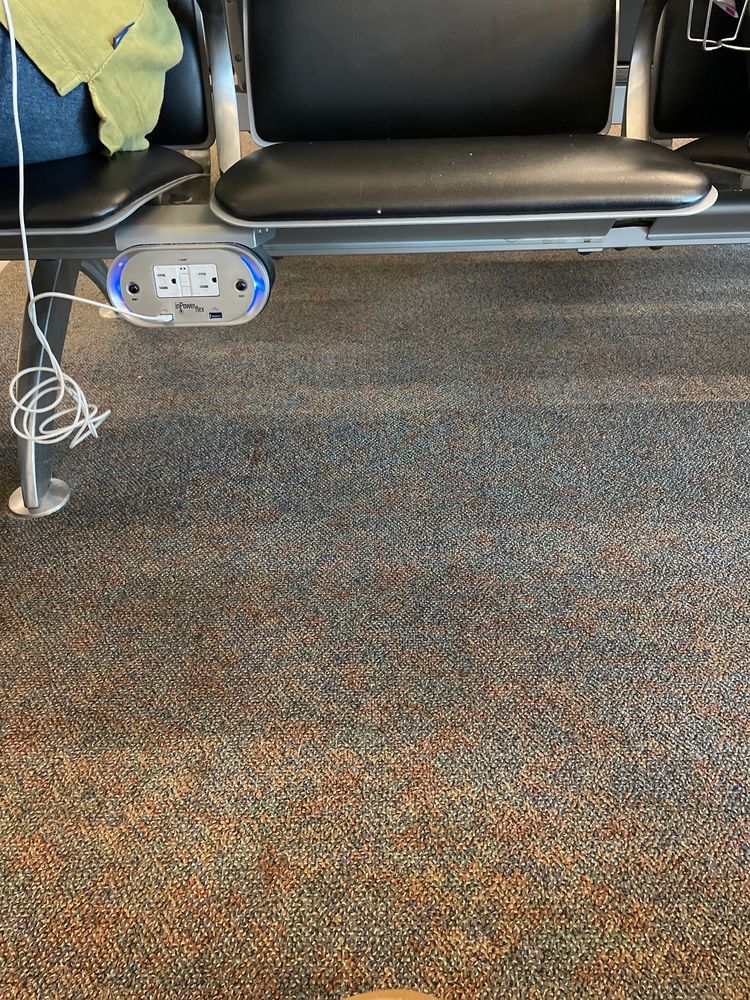 MANCHESTER BOSTON REGIONAL AIRPORT - 79 Photos & 225 Reviews - Airports ...