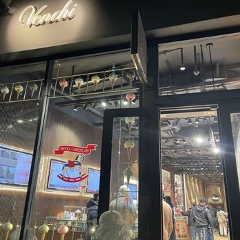 VENCHI - Updated July 2025 - 1006 Photos & 403 Reviews - 861 Broadway ...