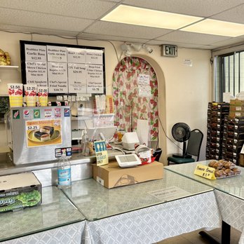 LILIHA DRIVE INN - Updated April 2024 - 557 Photos & 306 Reviews - 1408 ...