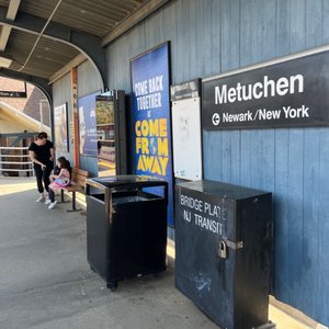 NEW JERSEY TRANSIT LITTLE SILVER TRAIN STATION - Updated July 2024 - 31 ...