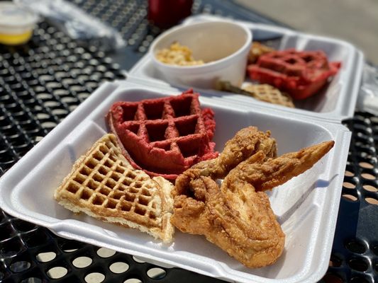 KUZZOS CHICKEN & WAFFLES - Updated 2024 - 688 Photos & 769 Reviews ...