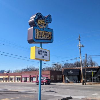 HOWDY BURGER - Updated January 2026 - 127 Photos & 63 Reviews - 1516 E ...