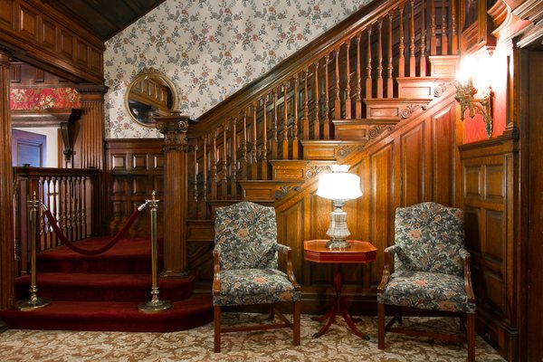 DUPONT FUNERAL HOME - Updated October 2025 - 18 Photos - 25 Bellevue ...