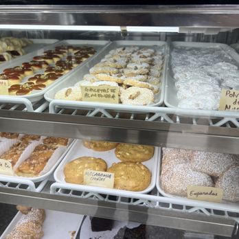 XIELO ARTISAN DESSERTS - Updated March 2025 - 565 Photos & 695 Reviews ...