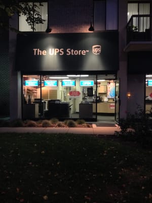 THE UPS STORE - Updated April 2026 - 38 Photos & 49 Reviews - 1350 ...