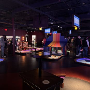 PUTTSHACK - ADDISON - Updated June 2025 - 336 Photos & 164 Reviews ...